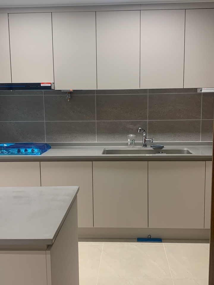 원상복구 가능한 컬러풀한 부엌🍒 셀프 완성 꿀팁 오늘의집 고수들의 꿀팁 라이프스타일 슈퍼앱 오늘의집