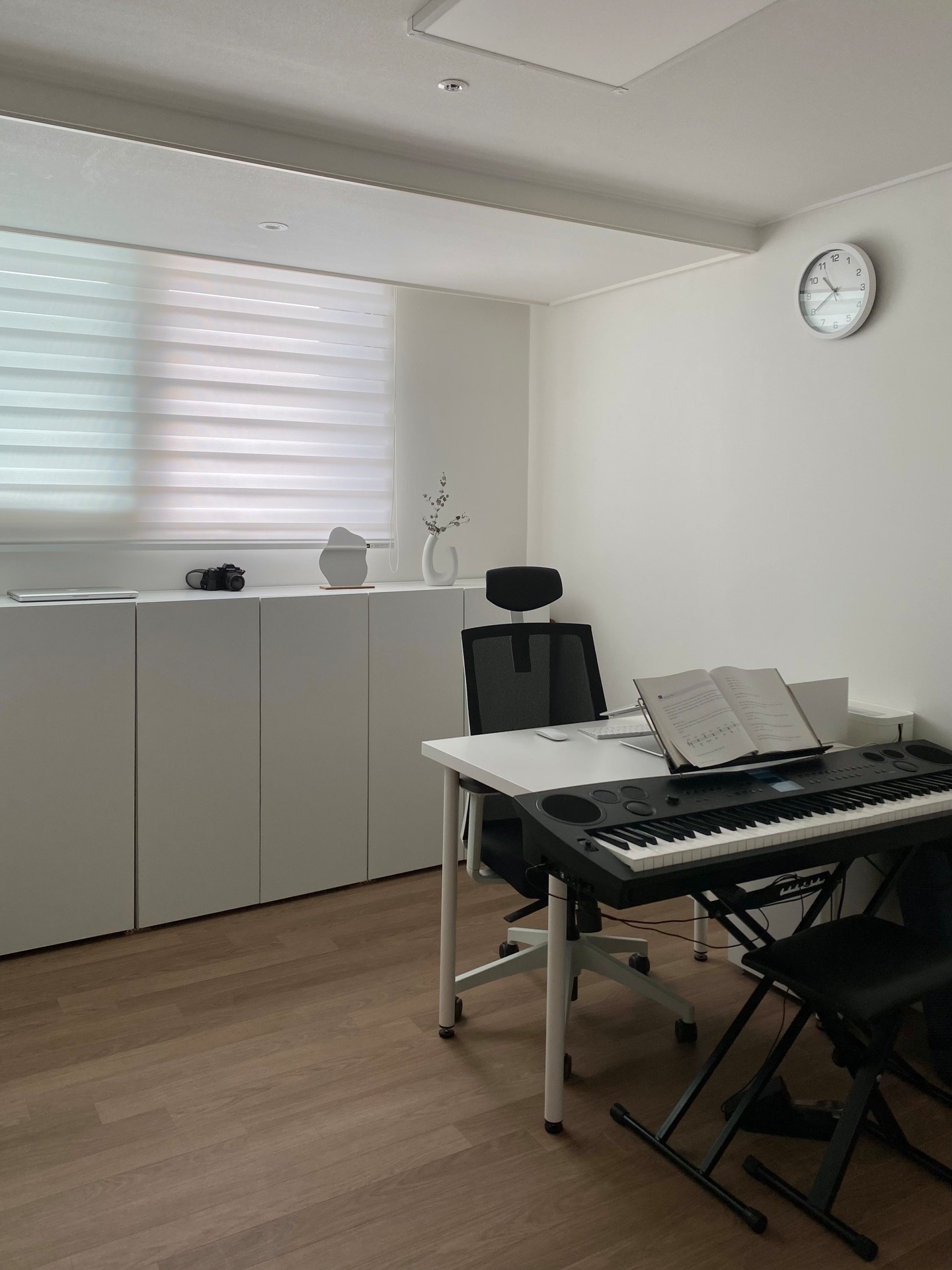 '플레인 E0 키높은 수납장 800 4colors' 제품으로 꾸민 유저들의 스타일링샷 | 오늘의집 유저들의 집꾸미기