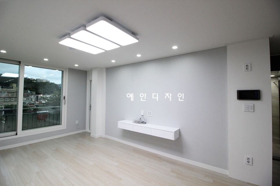 연그레이and화이트톤 깔끔한 인테리어 라이프스타일 슈퍼앱 오늘의집