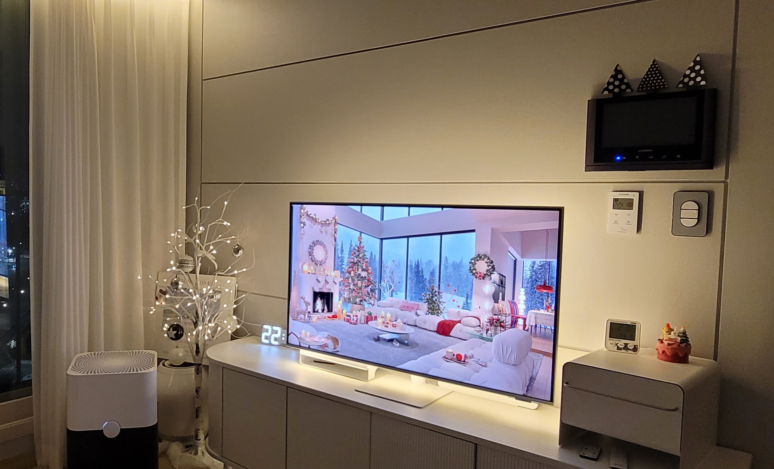 '밀라노 1800 거실장 라운드 3D 템바 티비다이 티비장 높은거실장 2colo' 제품으로 꾸민 유저들의 스타일링샷 | 오늘의집 유저들의 집꾸미기