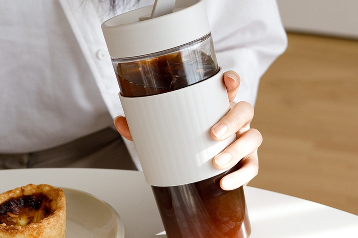 텀블러·빨대·컵소품 트라이탄 텀블러 750ml 투명 리유저블 보틀 슬리브 컵 오늘의집 쇼핑