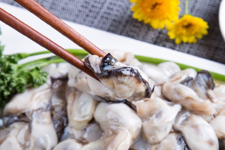수산·건해산 국내산 당일조업 산지직송 통영 제철 생굴 중굴 1kg 오늘의집 쇼핑