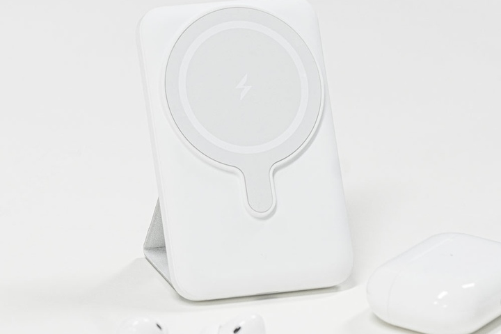 휴대폰액세서리 맥세이프 보조배터리 마그네틱 아이폰 무선충전 5000mah 오늘의집 쇼핑