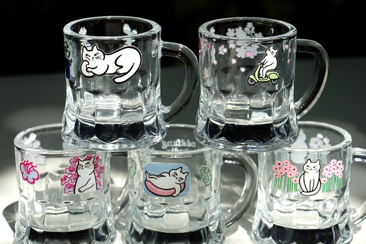 소주잔·막걸리잔 오드팡 고양이 일러스트 손잡이 소주잔50ml 5종 택1p 미니어처 맥주잔 오늘의집 쇼핑