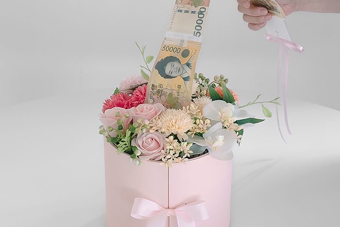 꽃다발·플라워박스 가정의달 서프라이즈 카네이션 용돈박스 용돈opp봉투 10매 포함 오늘의집 쇼핑