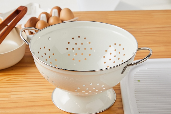 채반·믹싱볼 아이보리 스텐 콜랜더 M 24cm 오늘의집 쇼핑