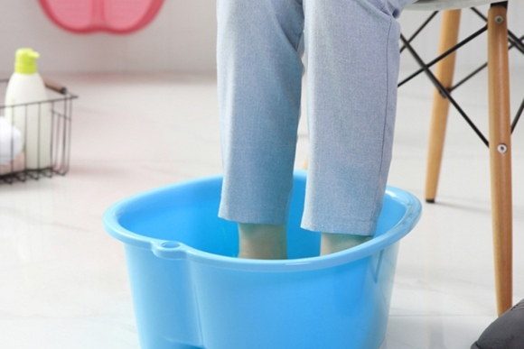 욕조·욕조덮개·좌욕기 풋배스 발지압 족욕 바스켓블루 오늘의집 쇼핑