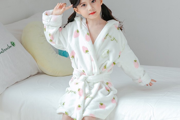 목욕용품 아동 딸기 극세사 뽀송 목욕가운 샤워가운 비치가운 오늘의집 쇼핑