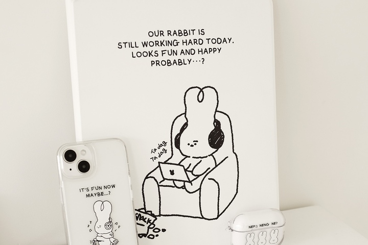 태블릿pc액세서리 아이패드 케이스working Rabbit Doodle White 오늘의집 쇼핑
