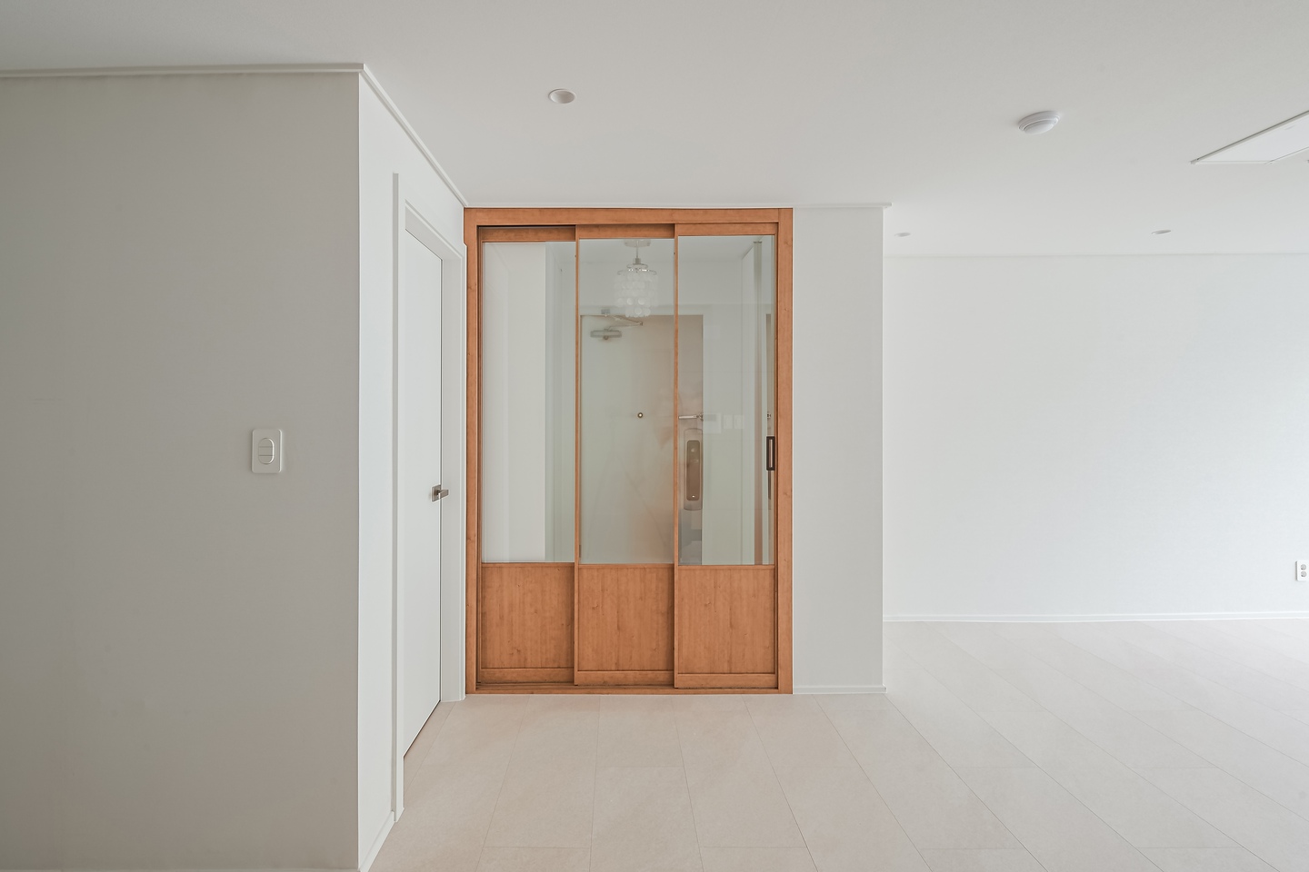 밝지만 아늑한 공간 방배우성아파트_29PY | 라이프스타일 슈퍼앱, 오늘의집