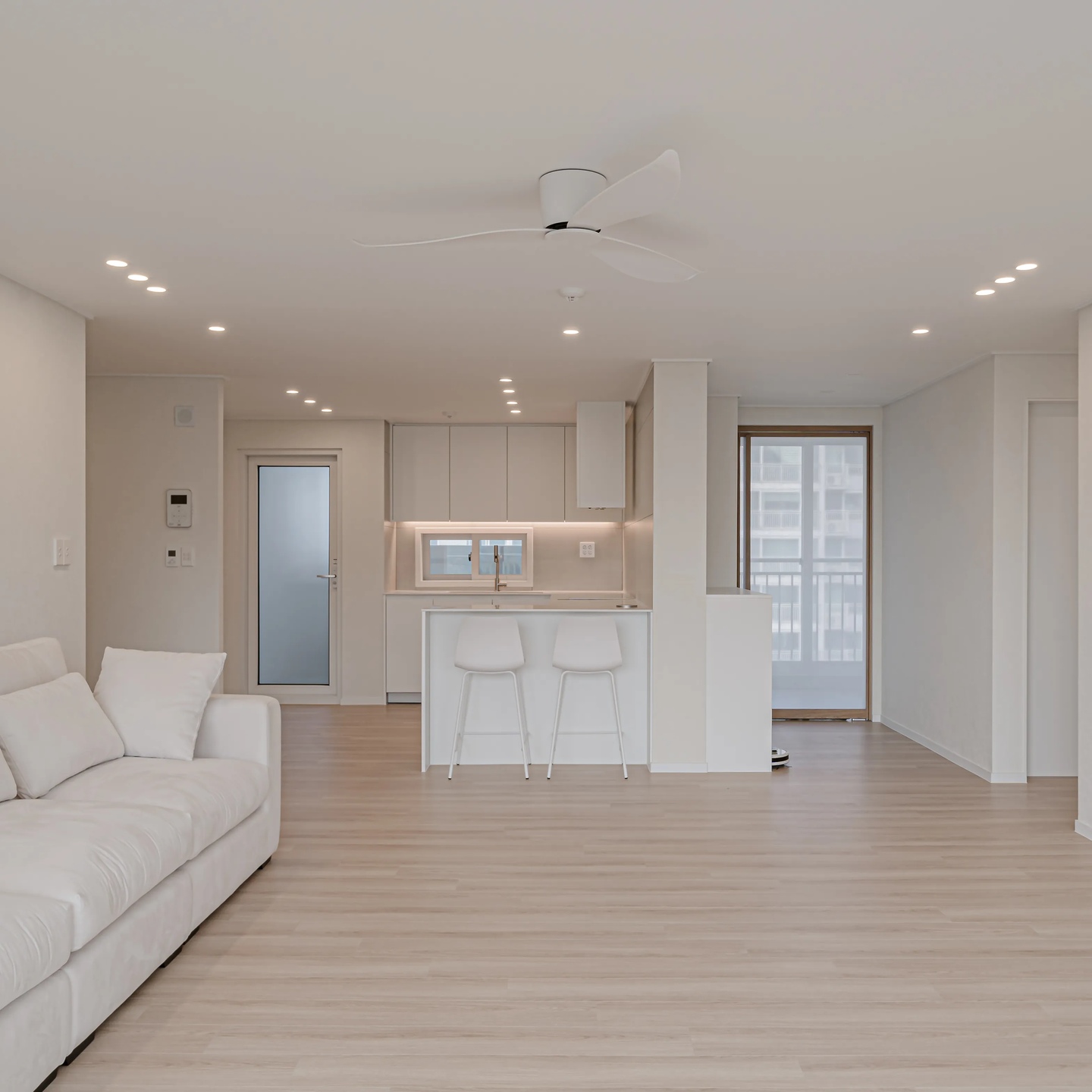 용인인테리어 수지구 죽전동 꽃메마을 현대 홈타운 4차 3단지 따뜻한 감성이 있는 화이트 우드 인테리어 라이프스타일 슈퍼앱 오늘의집